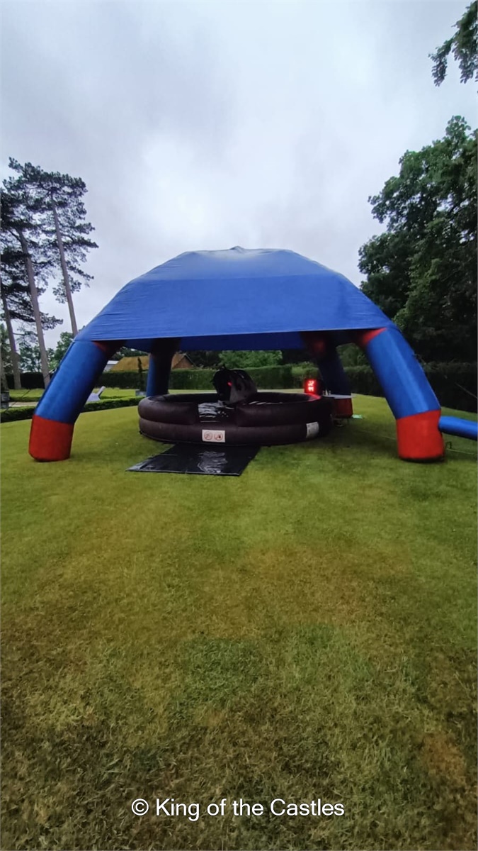 Rodeo Bull & Inflatable Wipeout Hire – Manchester